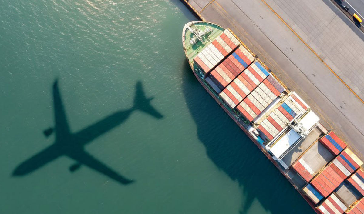 Criza geopolitică redesenează rutele maritime: Europa plătește mai mult